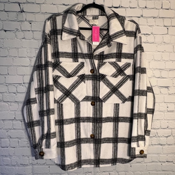 Simply Southern | Tops | New Simply Southern Black And White Shacket ...